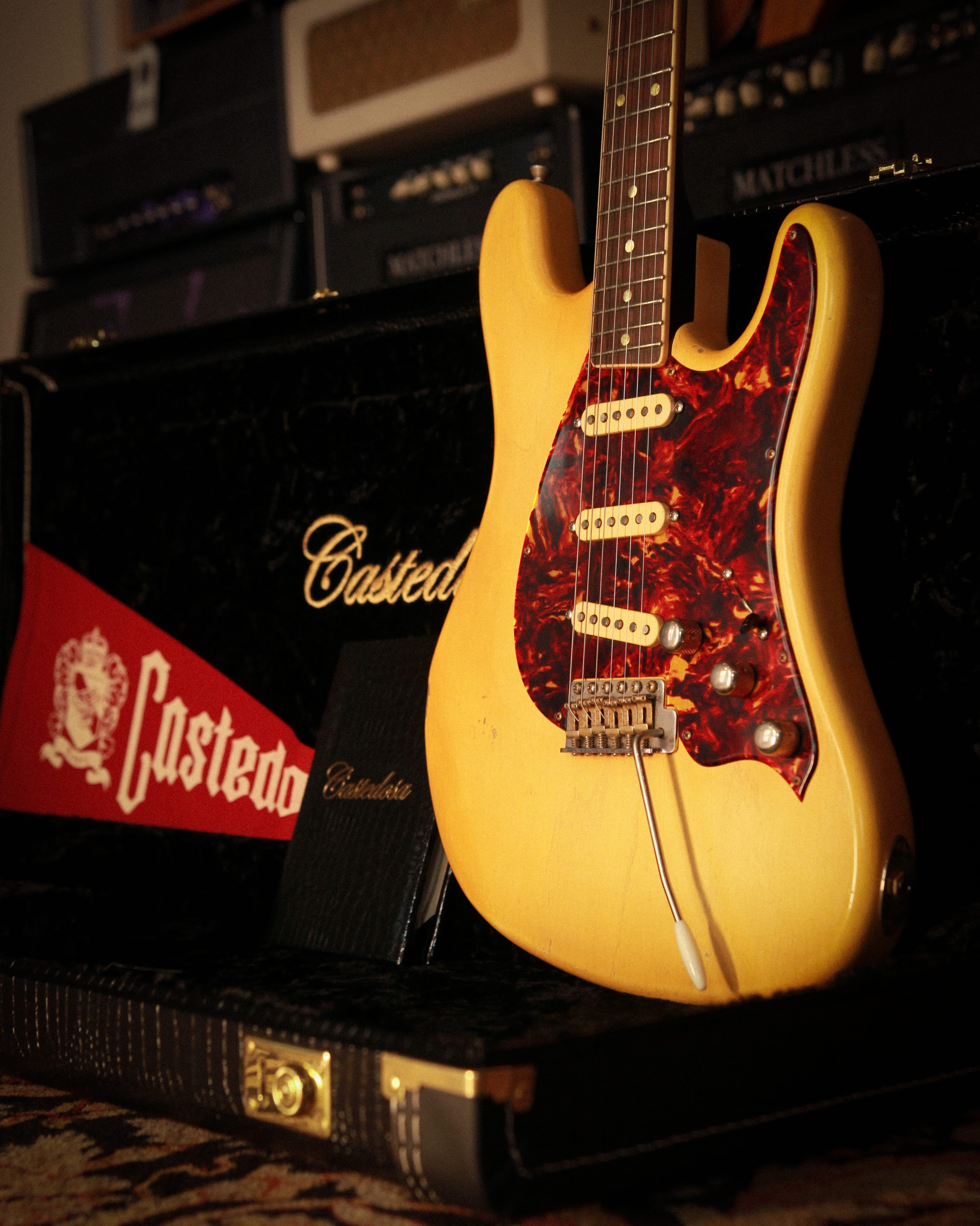 Castedosa Guitars ABI Toasted Burnt Marshmallow – These Go To 11