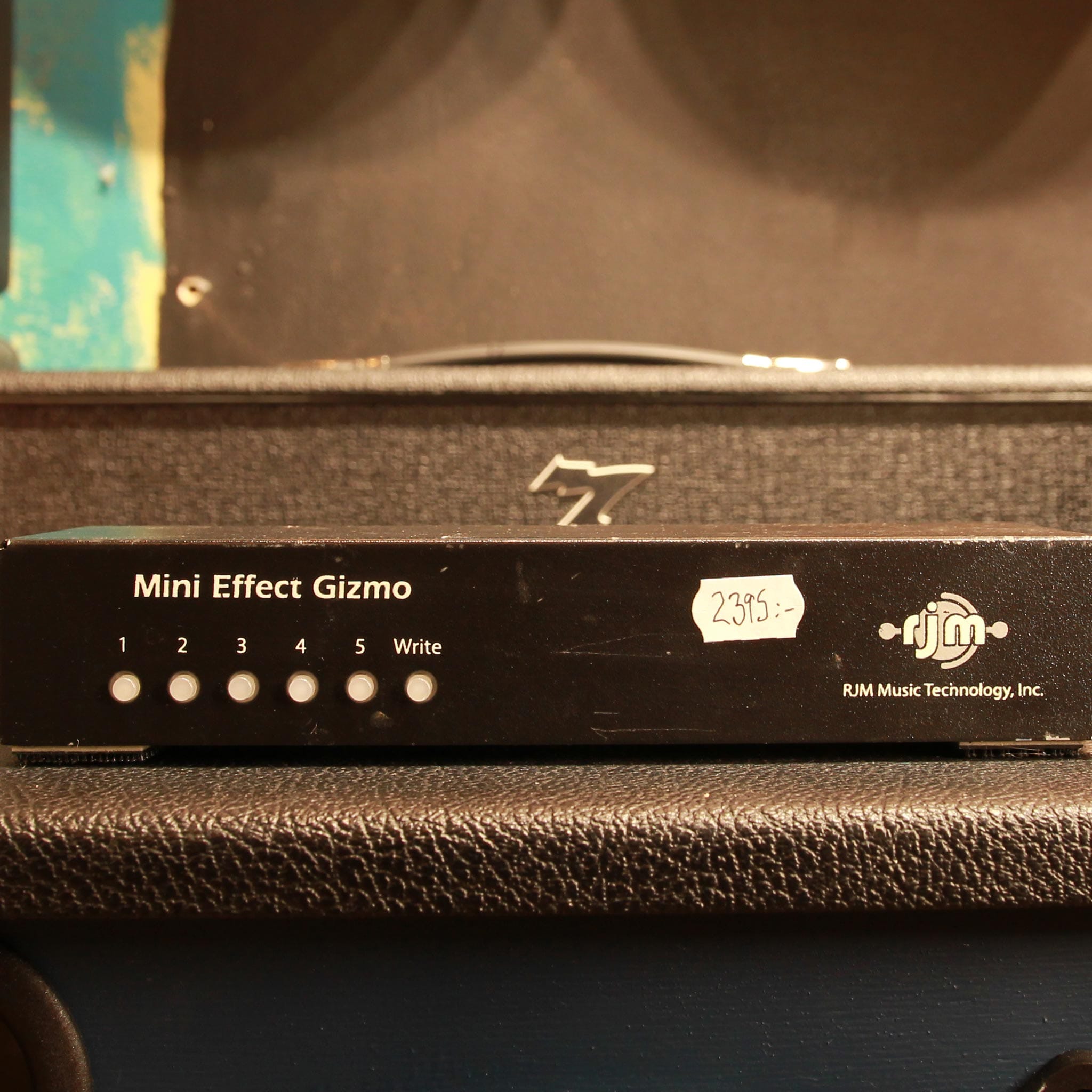 RJM Mini Effect Gizmo USED - Good Condition - no Box or PSU – These Go ...